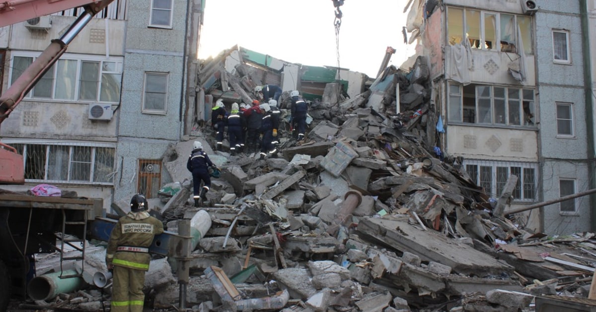 Stack of apartments collapses in Russian building after gas explosion