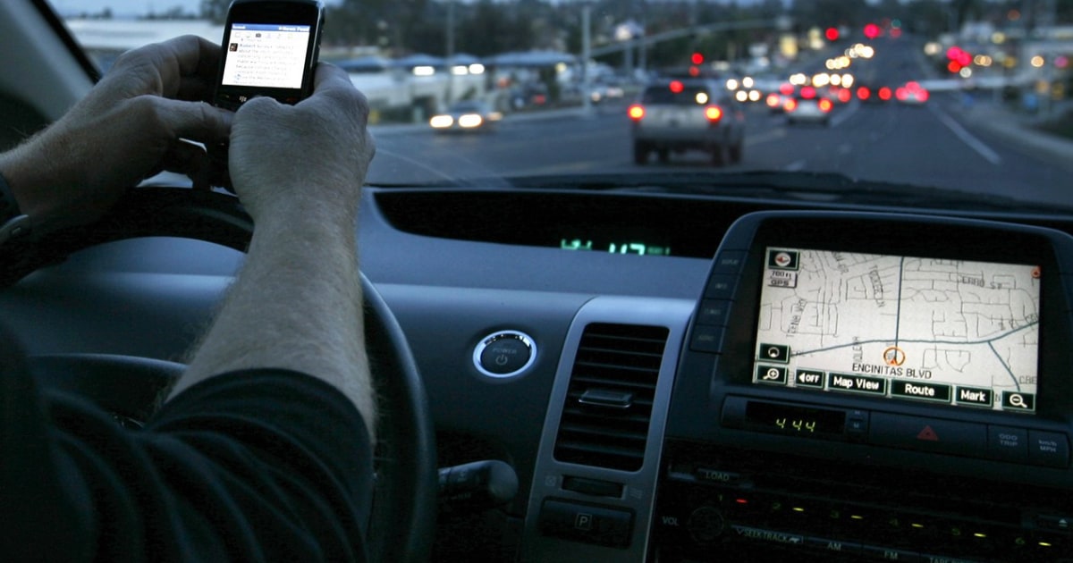 California legalizes hands-free texting while driving
