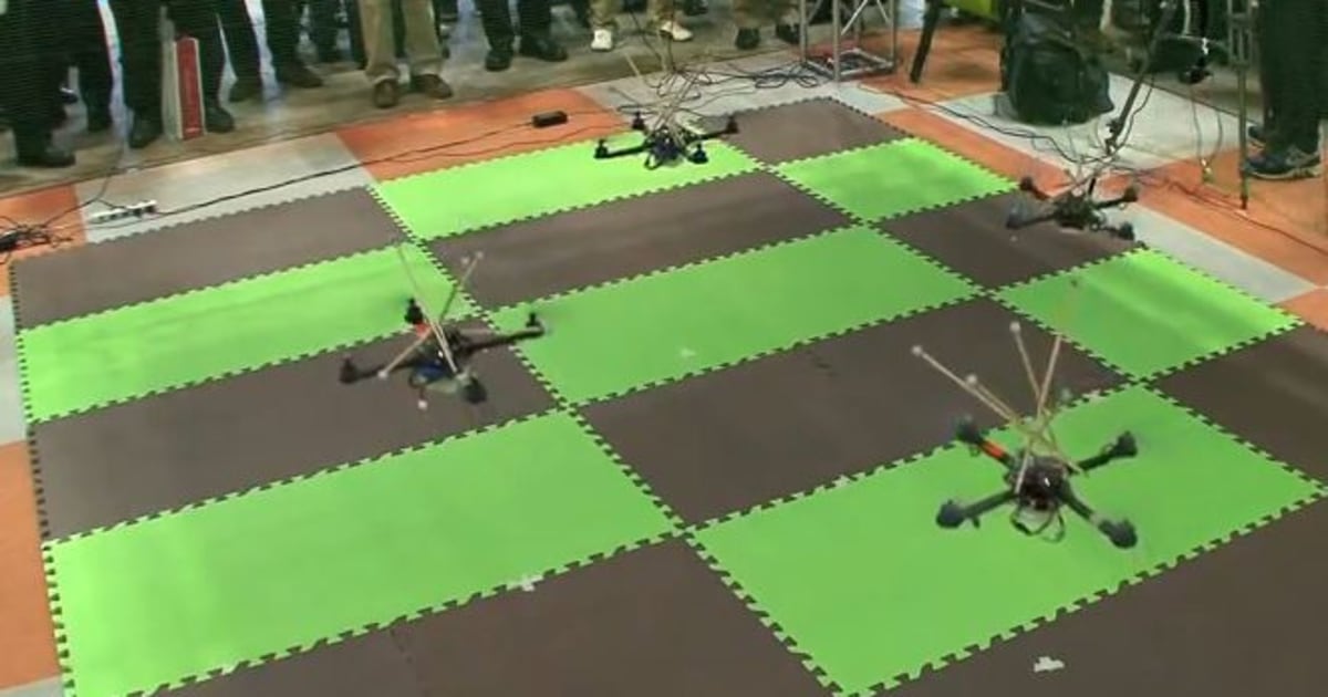 Video: Robo-copters fly in formation without crashing into each other