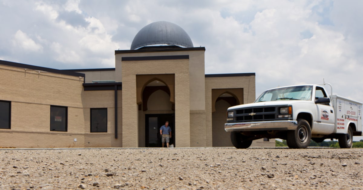 Controversial Tennessee mosque set to open in time for Ramadan