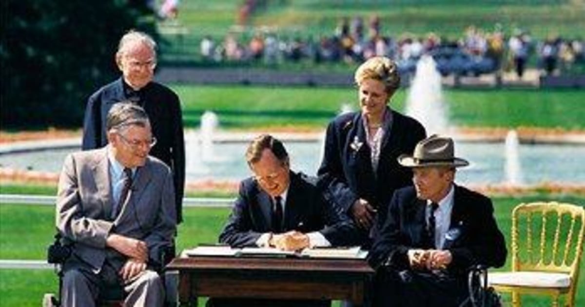 The GOP's foreign policy establishment fades