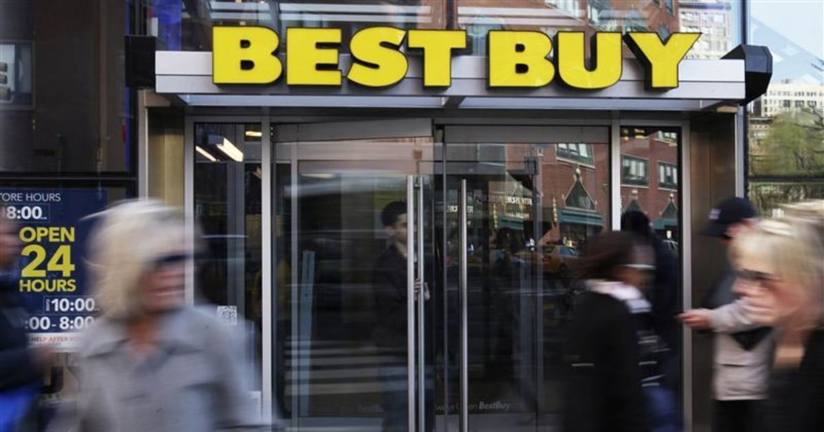 Best Buy founder mulls bid to take retailer private -- report
