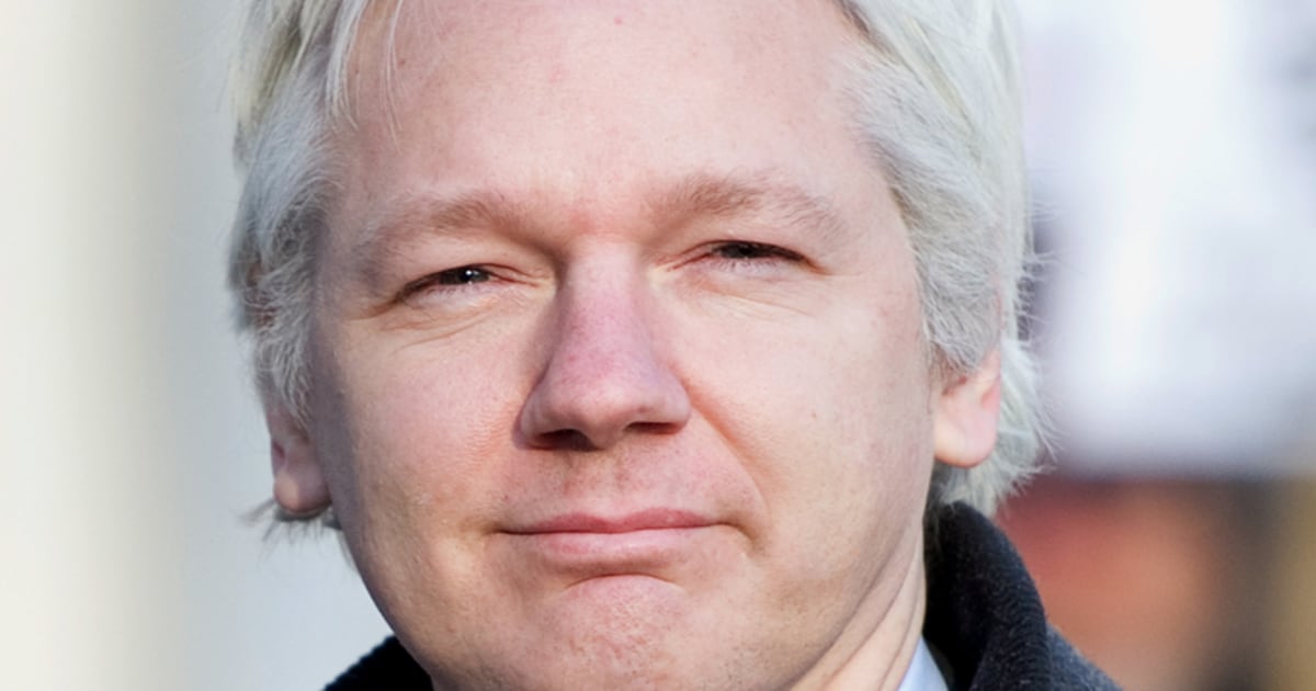 UK police demand Assange leave Ecuador embassy