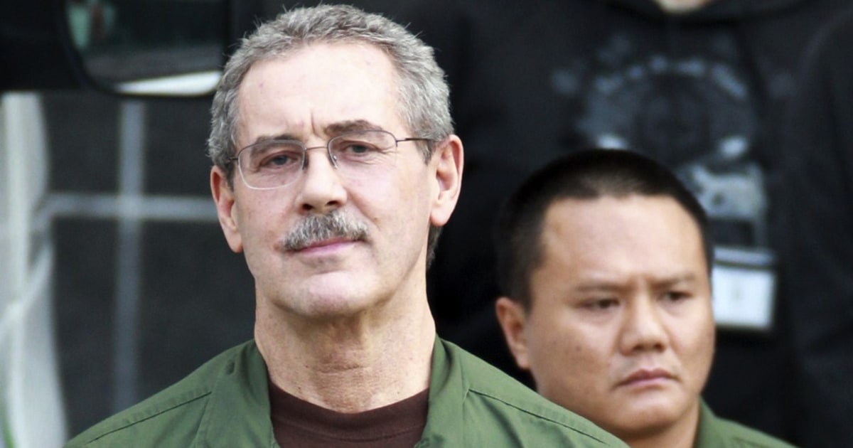 Swindler Stanford's foreign accounts are forfeit