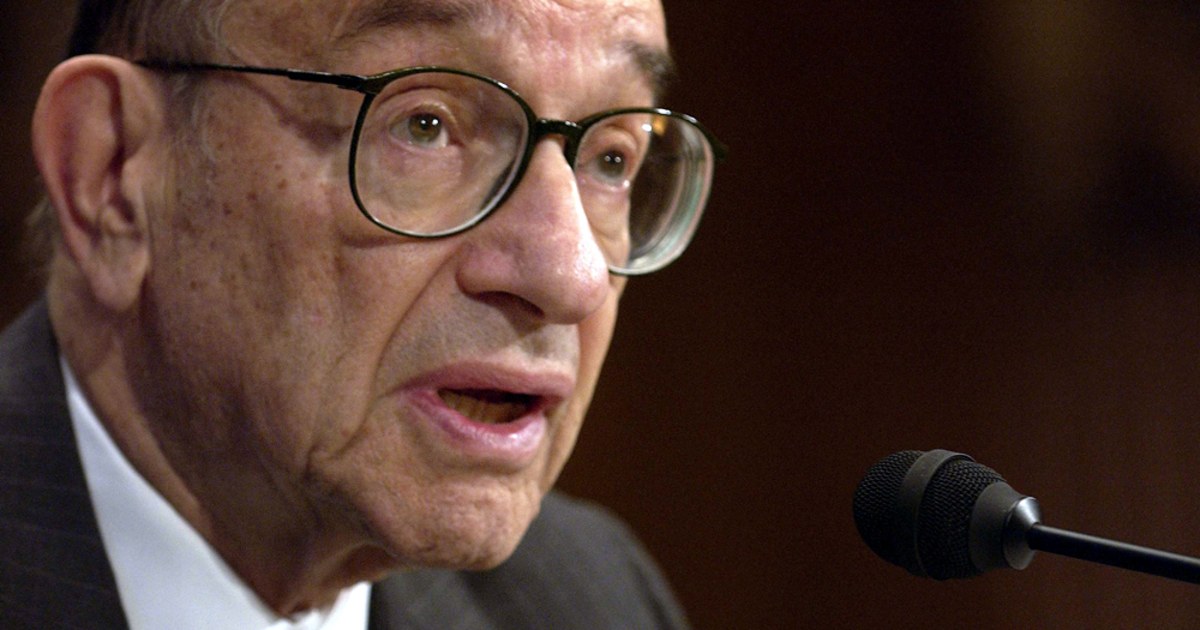 Former Fed chief Greenspan: Stocks are 'very cheap'