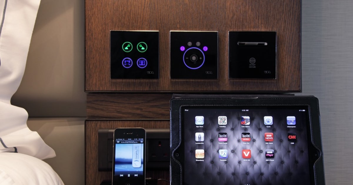 High-tech hotels add ease and luxury