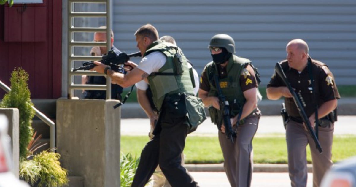 Police storm building after Indiana gunman frees hostages, fatally ...