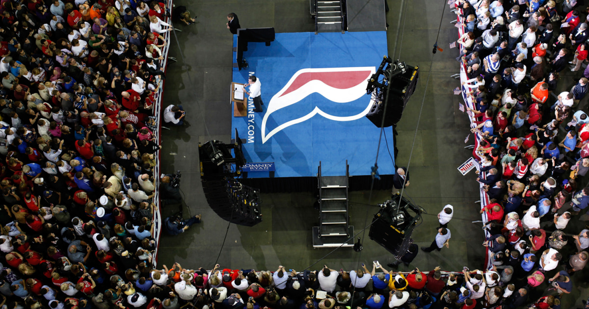 Obama hones populist message in Nevada: 'I've got the scars to prove it'