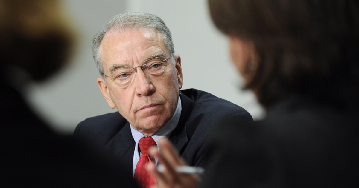 House OKs insider trading ban; faces differences with Senate