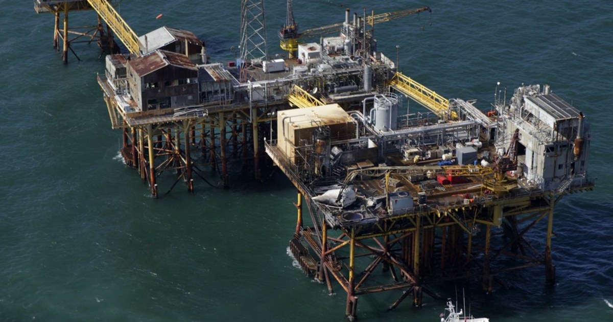 Body found at scene of oil platform explosion in Gulf of Mexico, Coast ...