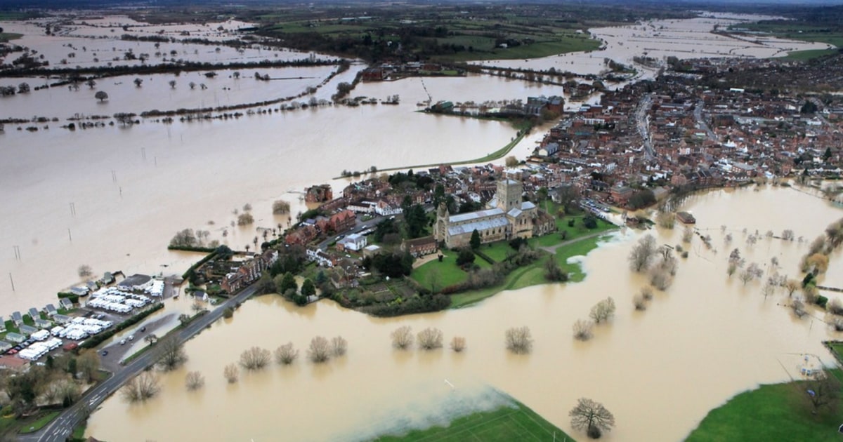 UK cleans up as flood water recedes