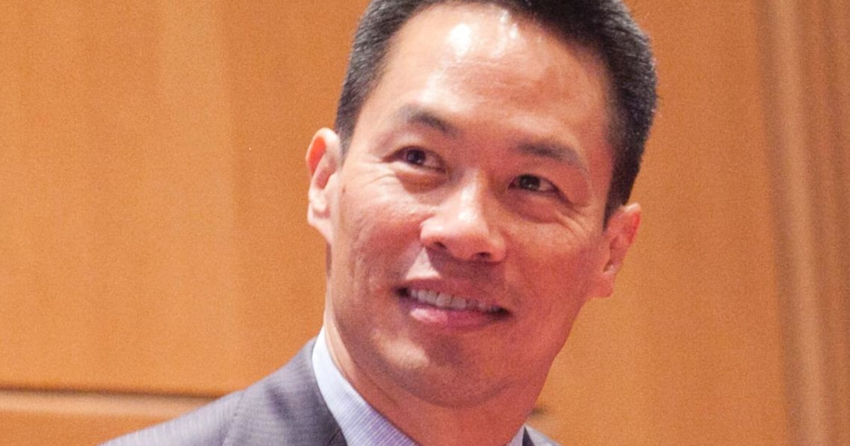 Richard Lui salutes schools and principals at Blackboard Awards
