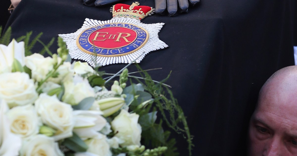 Thousands pay their respects at funeral for murdered Manchester police ...