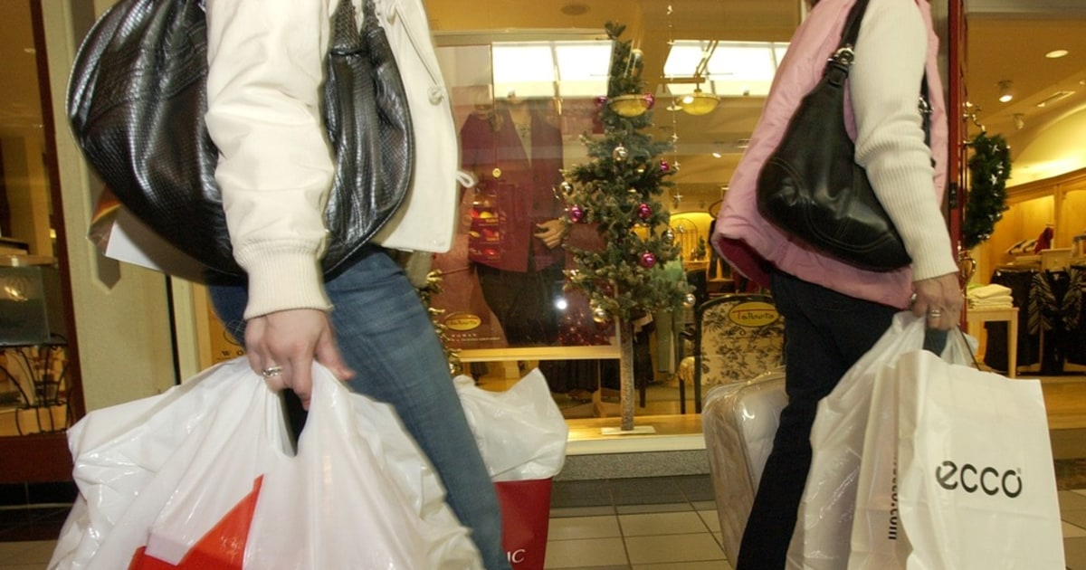 Heavy shopping bags weigh on your psyche