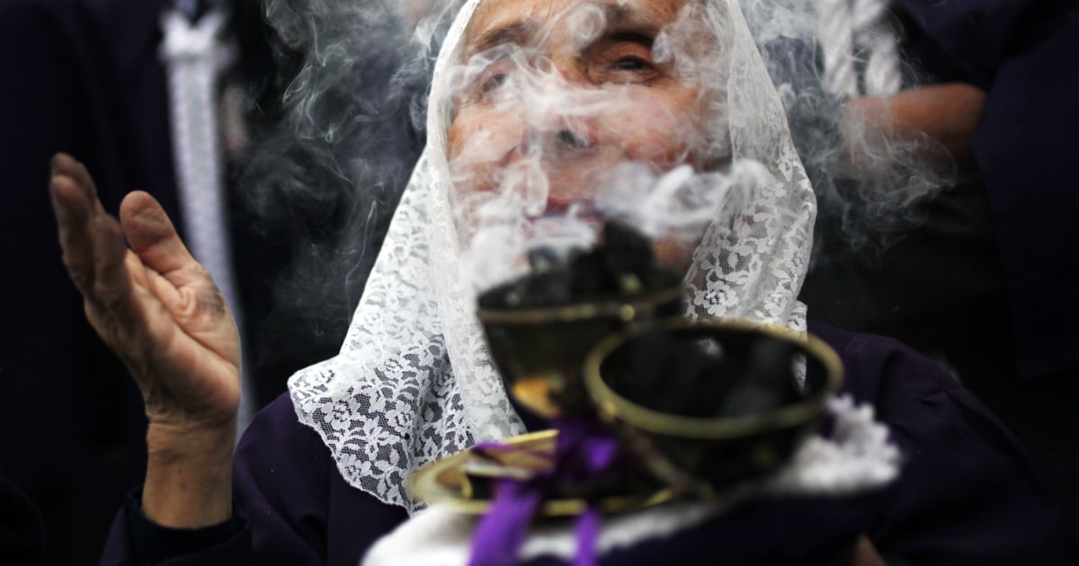 Peru honors 'The Lord of Miracles,' patron saint of Lima