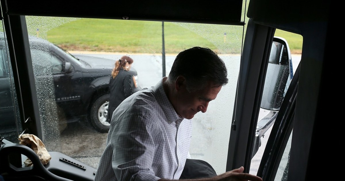 Romney set to return to hurricane-stricken Va. on Thursday