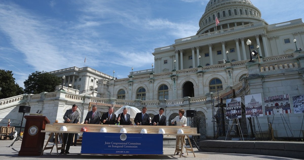 Construction begins on 2013 presidential inauguration platform