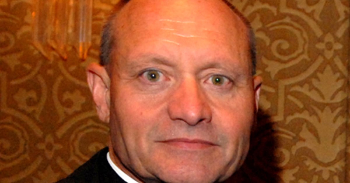 Priest pleads guilty to drug-peddling charges Priest pleads guilty to drug-peddling charges