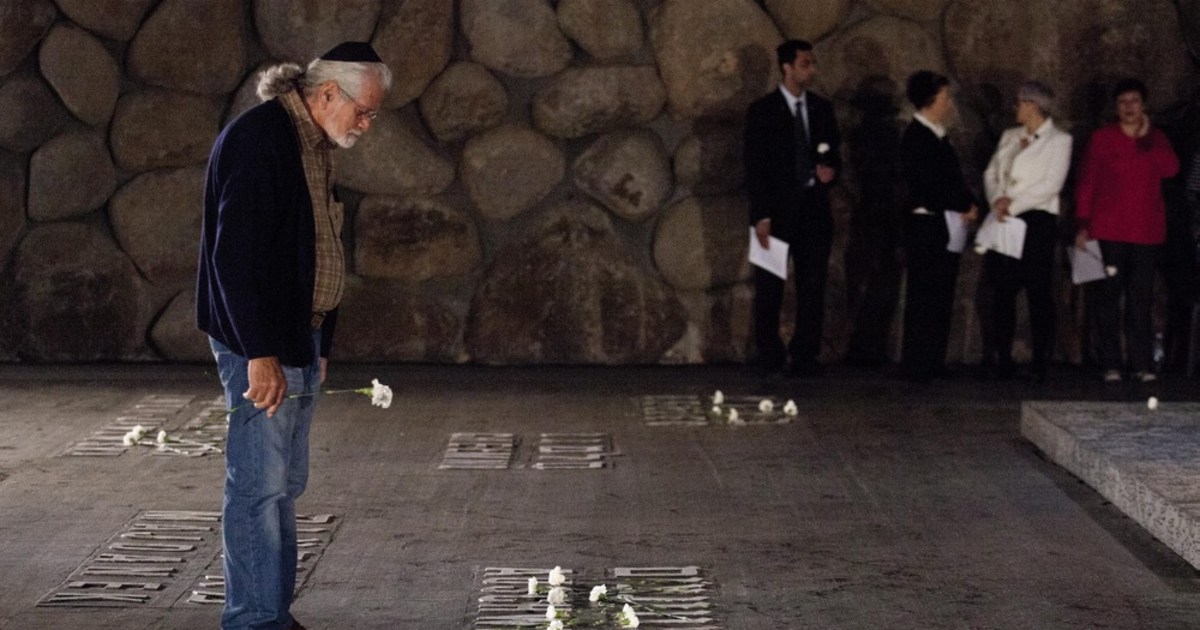 Giving a 'lifeline' to elderly Holocaust survivors