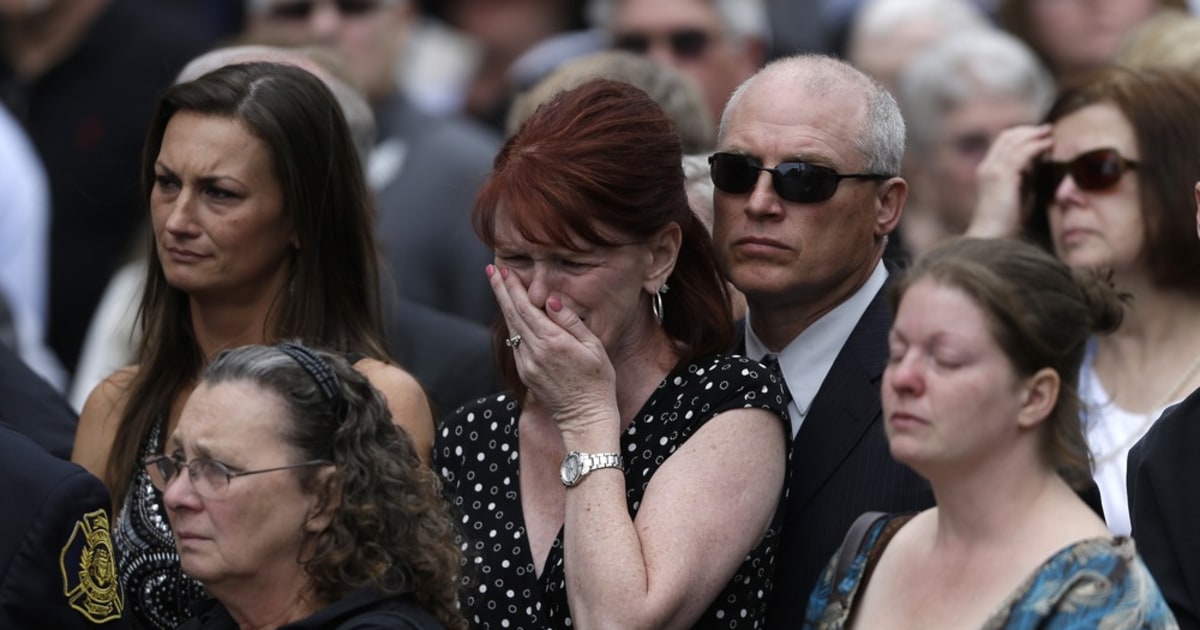 Firefighter saluted at funeral in Philadelphia