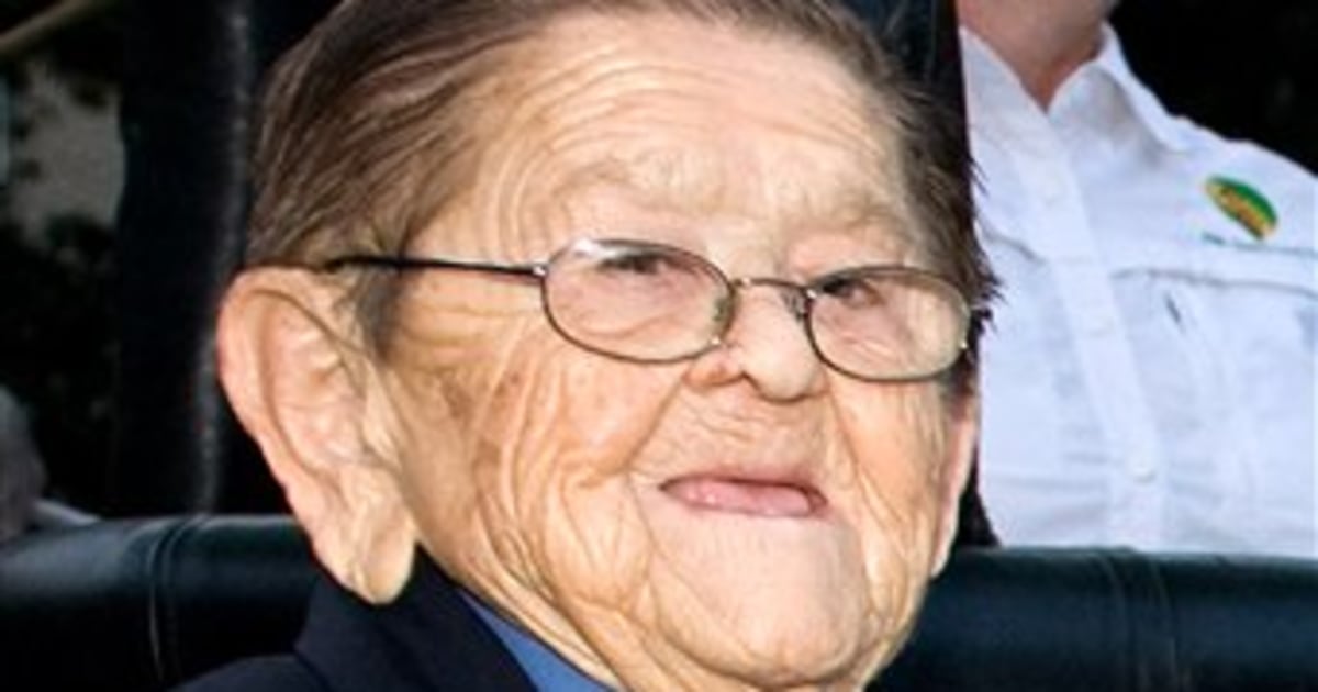 'Wizard of Oz' Munchkin Karl Slover dies at 93