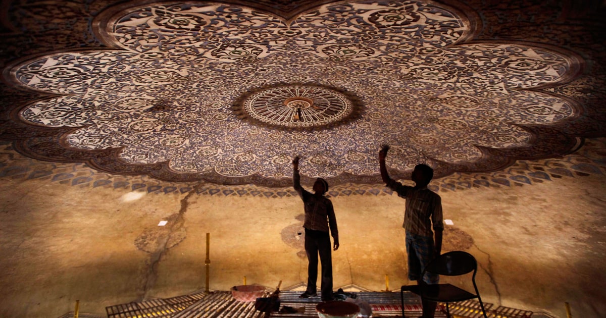 Huge park in New Delhi to include restored 'Blue Tomb'