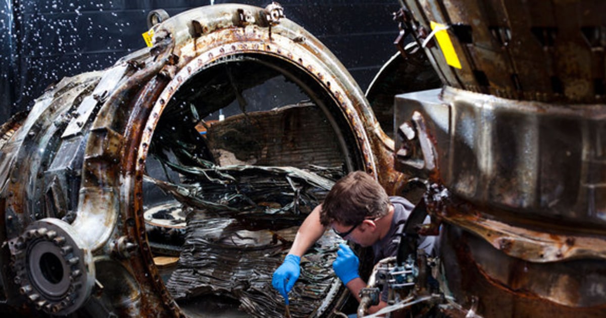 Webcams chronicle preservation of Apollo moon rocket engines