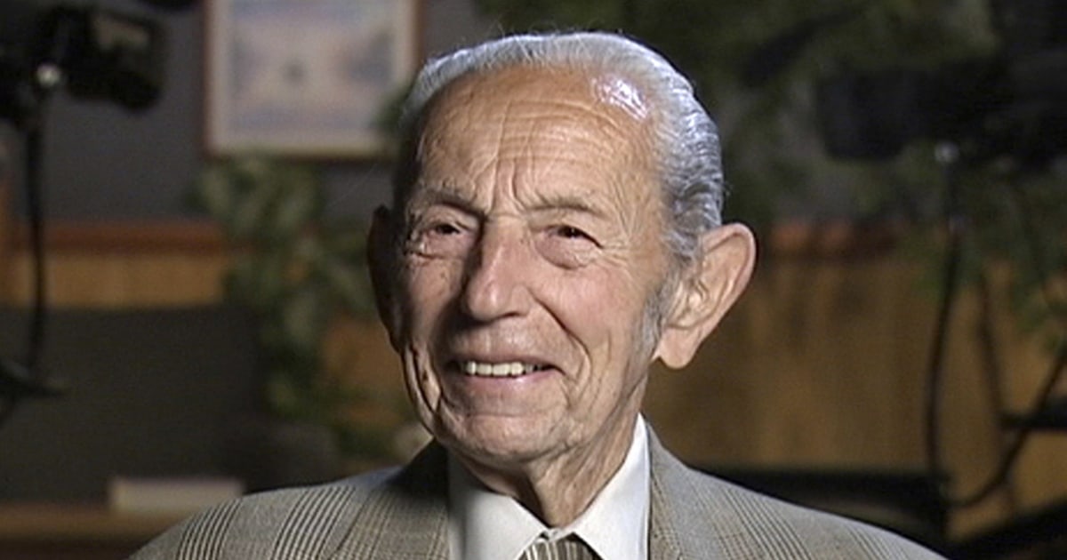 Doomsday preacher Harold Camping dies at 92
