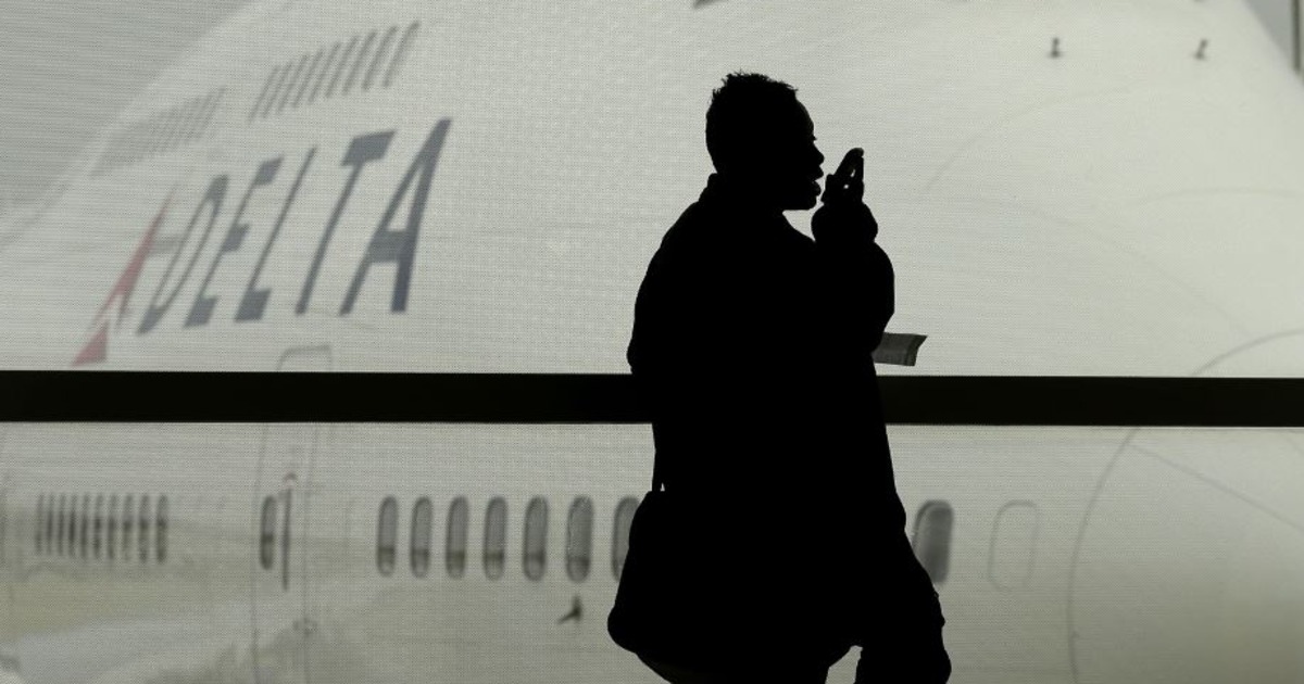 Delta and JetBlue: No voice calls on our planes