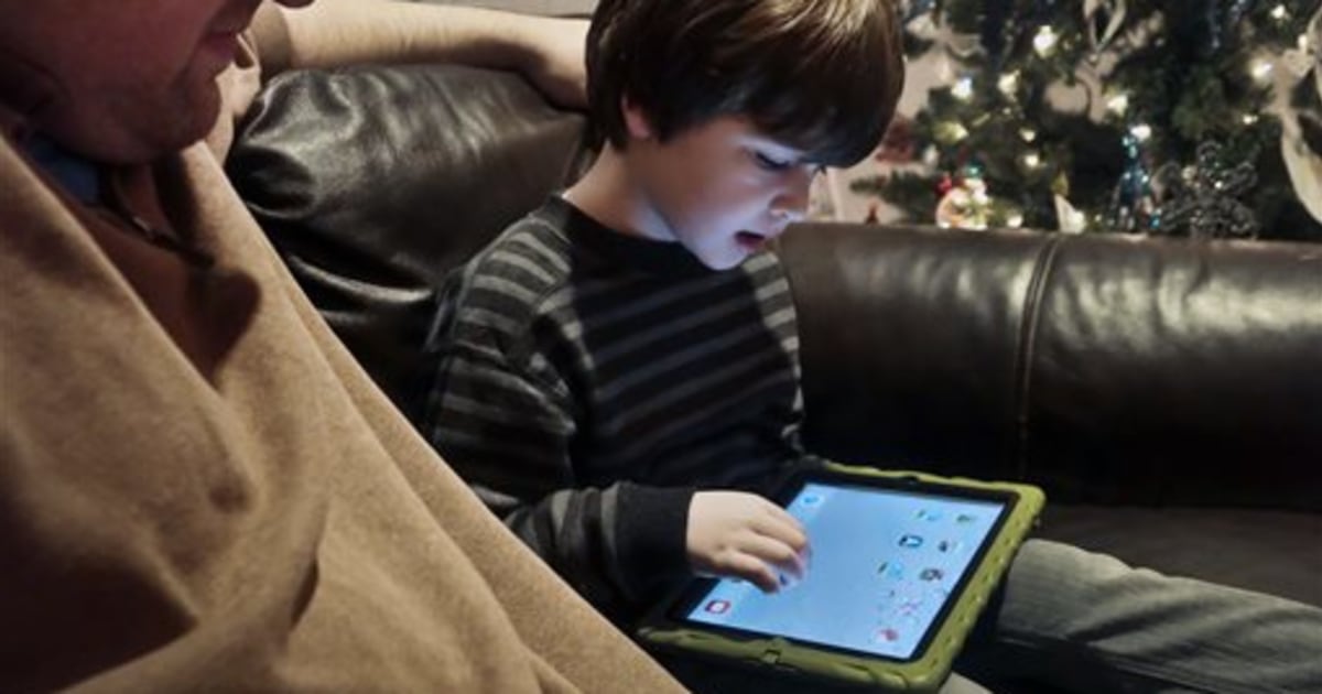 Tablets a hit with kids, but experts have concerns