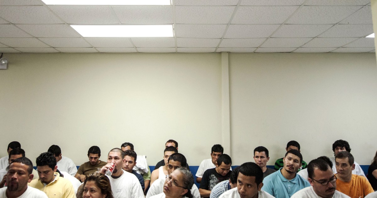 Deported from the US, Salvadorans return to their home country