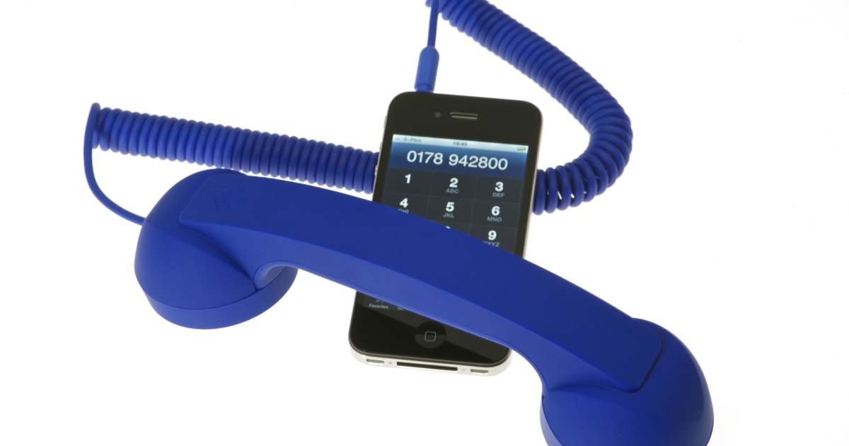 Pop goes a new, but familiar looking, mobile phone accessory