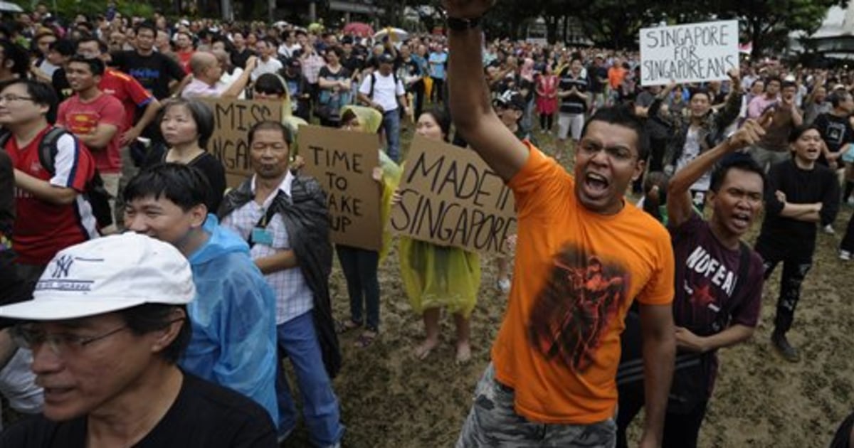 Singaporeans protest over population increase plan