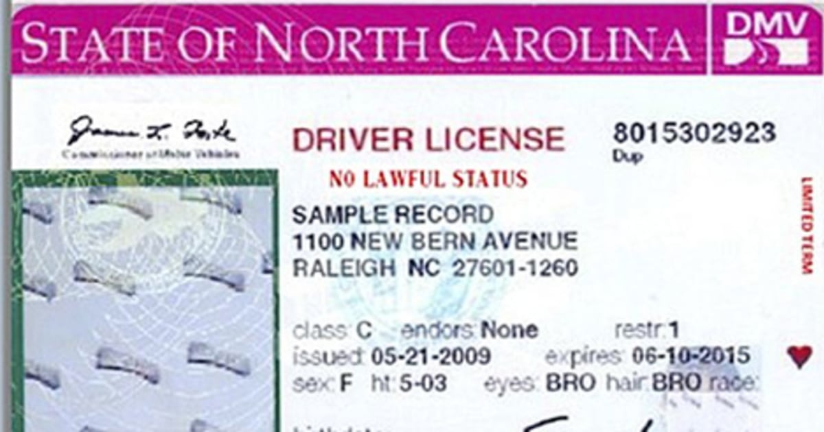 Pink stripe on illegal immigrants' driver's licenses considered in NC