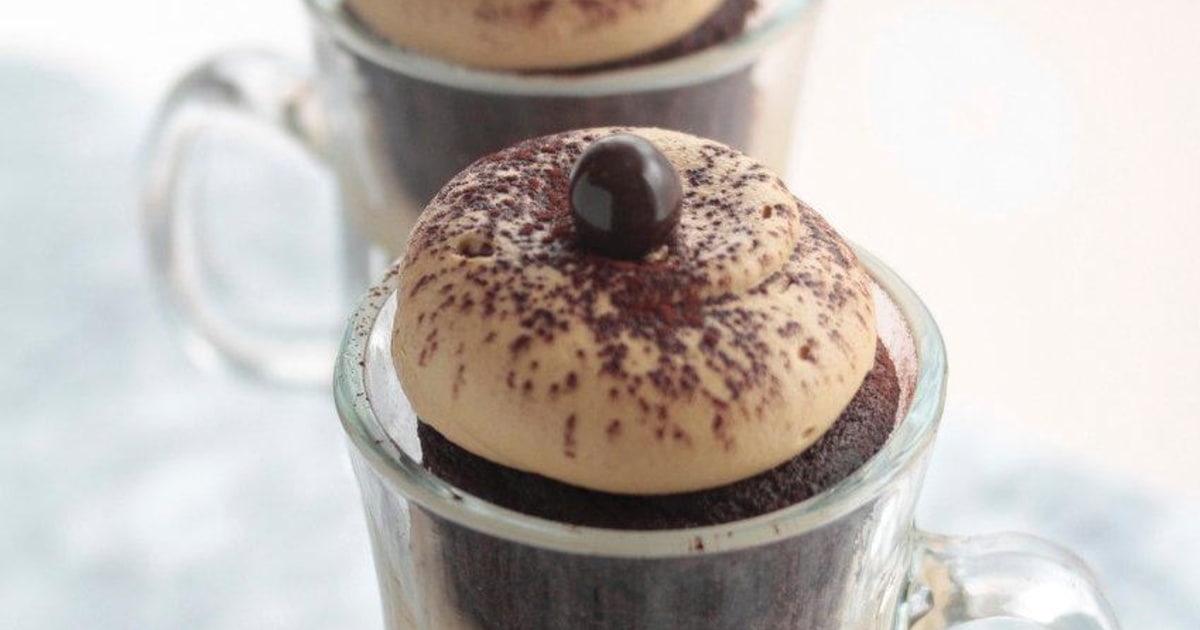 Bake up boozy cupcakes for National Kahlúa Day