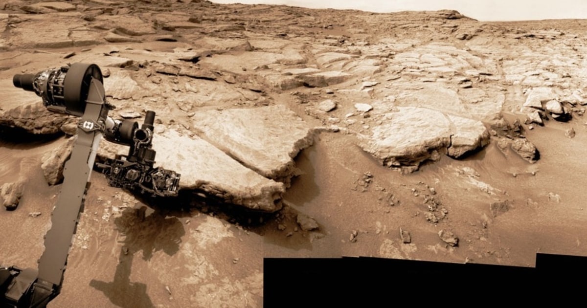 Curiosity rover studies rocks and a 'flower' on Mars
