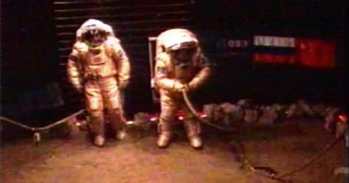 17-month mock Mars mission turns up down-to-Earth sleep problem