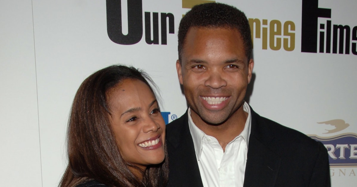 Former Rep. Jesse Jackson's wife resigns as Chicago alderman