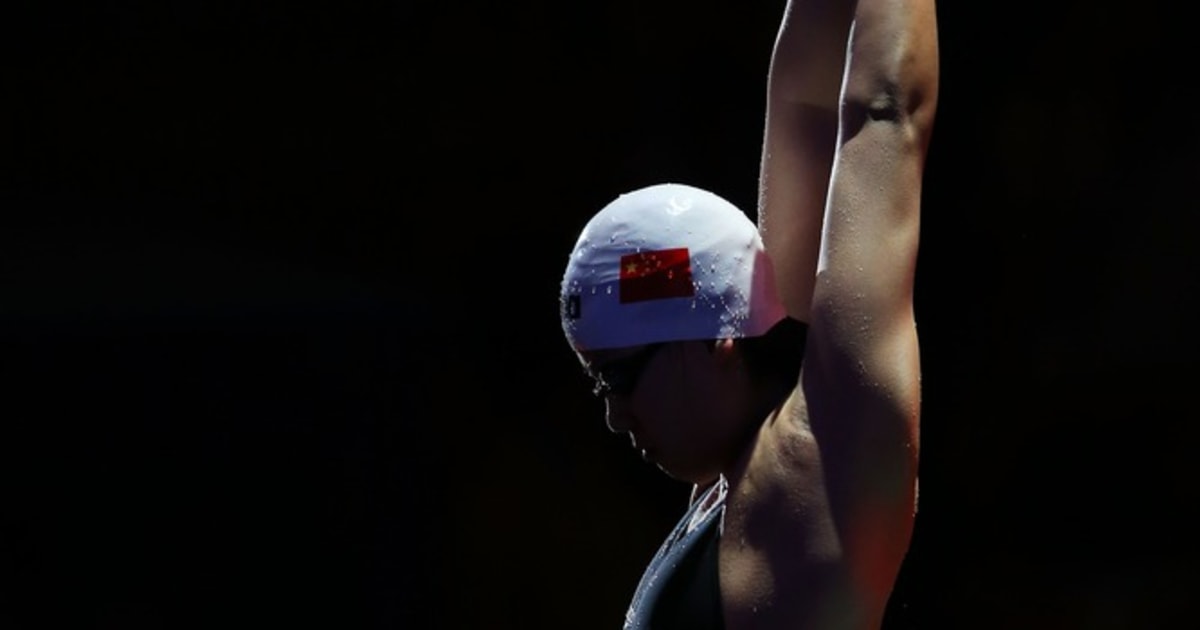 Athletes dive into competition at world championships