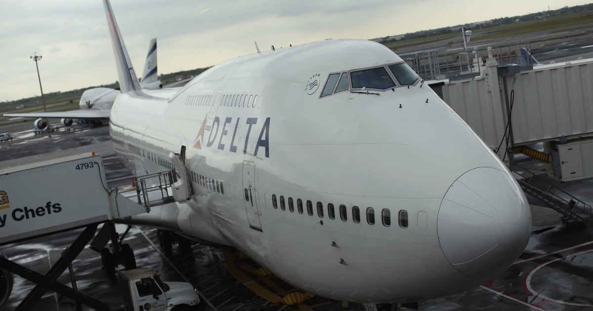 Delta dumps Memphis hub, cuts 230 jobs