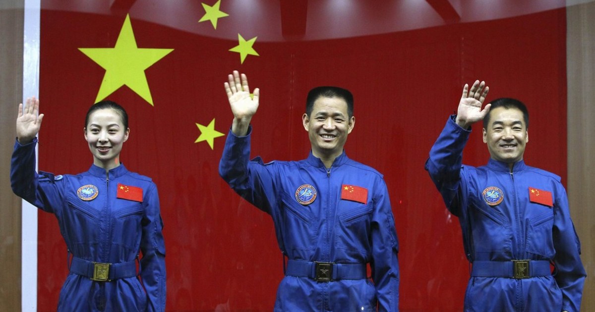 China announces crew for Tuesday space launch