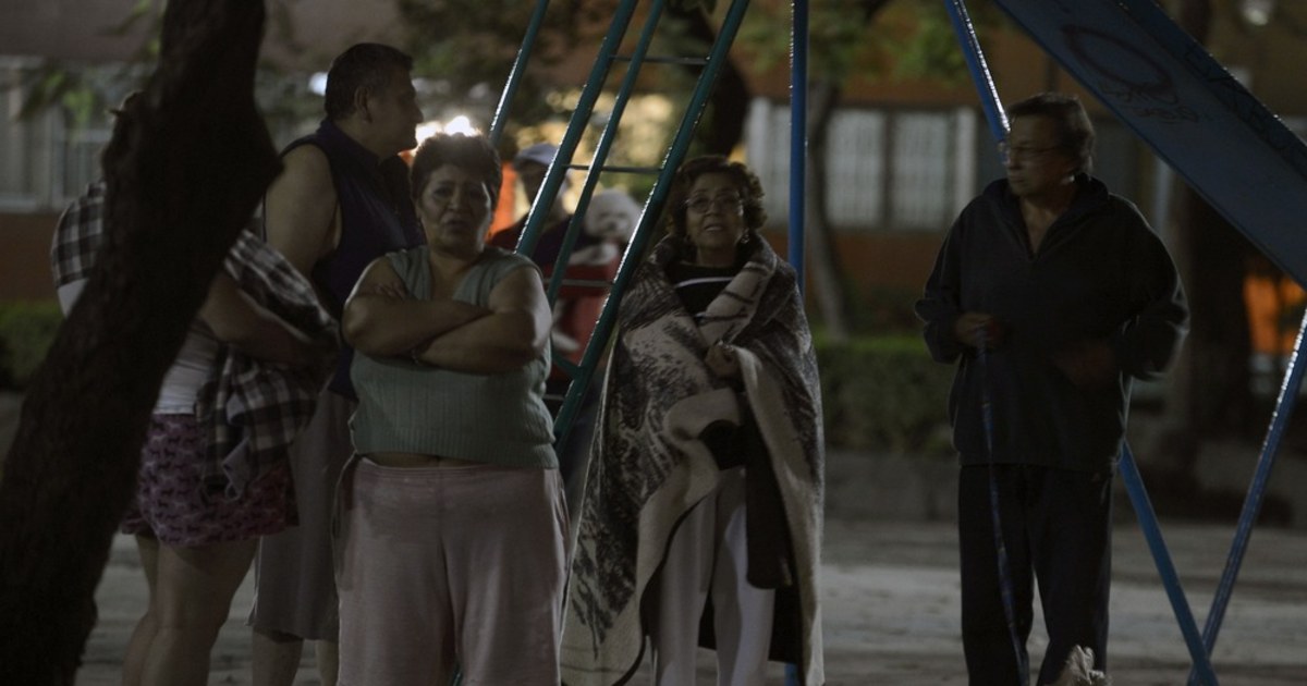 Power outages hit Mexico City after earthquake