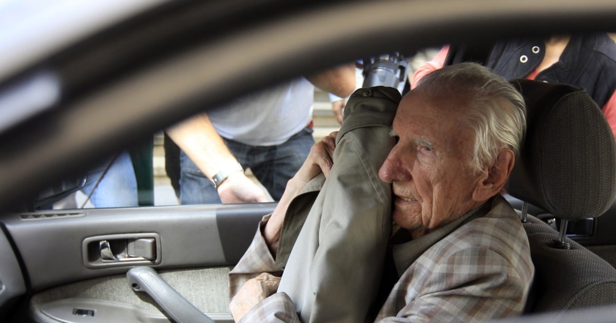 98-year-old charged with 'unlawful execution, torture' of Jews during ...
