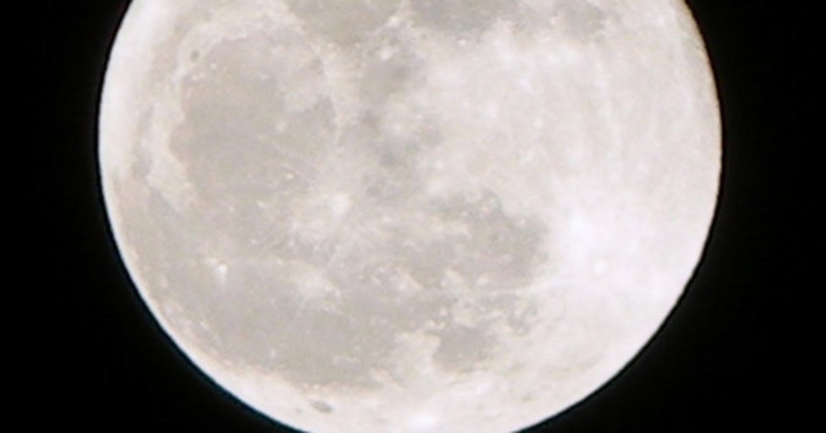 NASA moon probe sheds light on space radiation risks