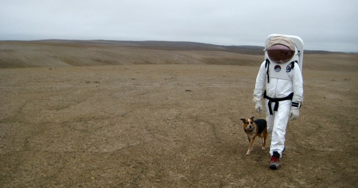 Explorers return to Mars in Canada