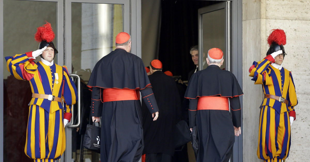Papal vote preparations begin in earnest at Vatican