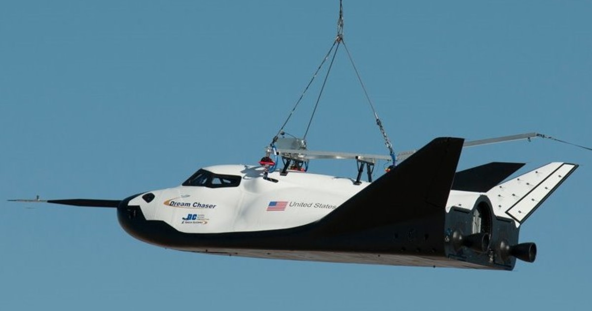 Dream Chaser prototype spaceship damaged after first free-flying test