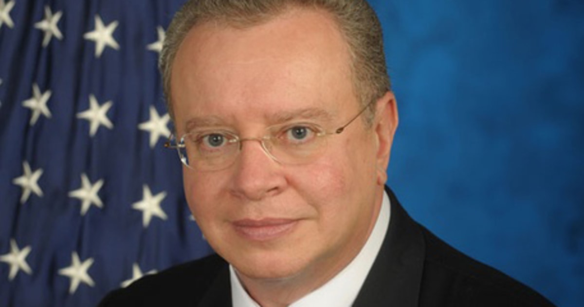 VA official who resigned in spending scandal repeatedly pleads fifth at ...