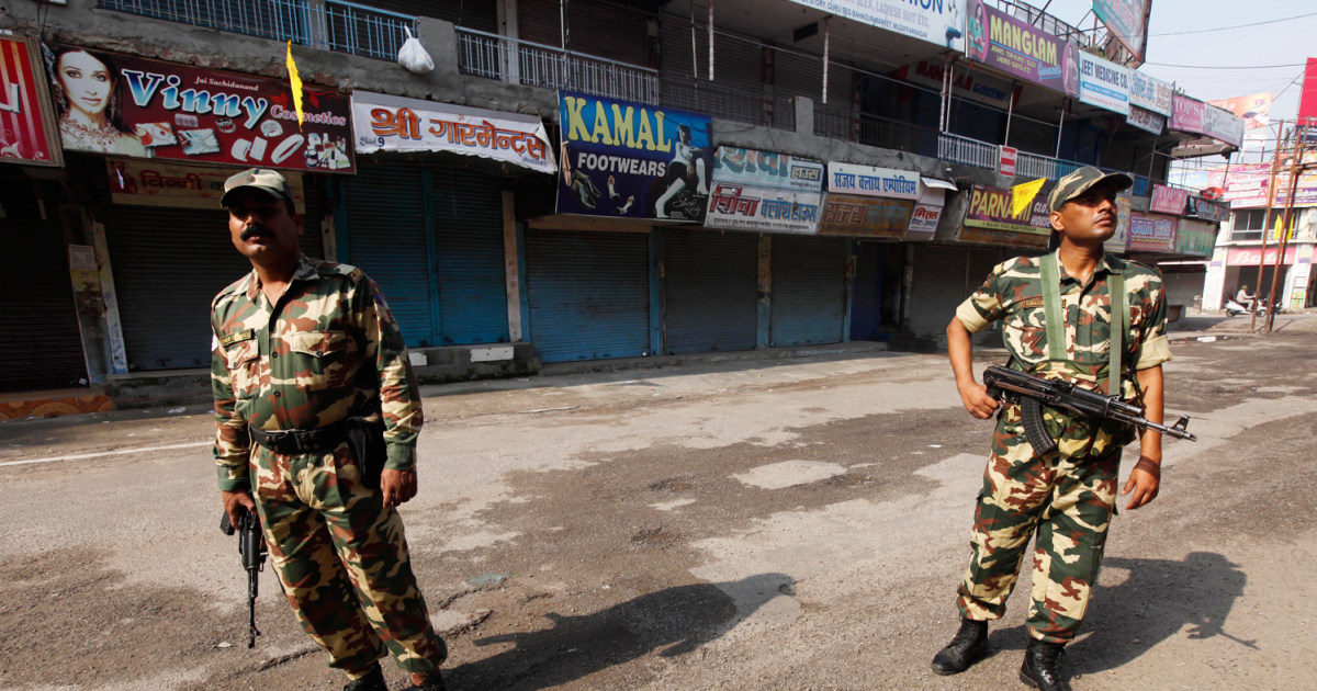 Religious riots kill 31 in India, prompt political blame game