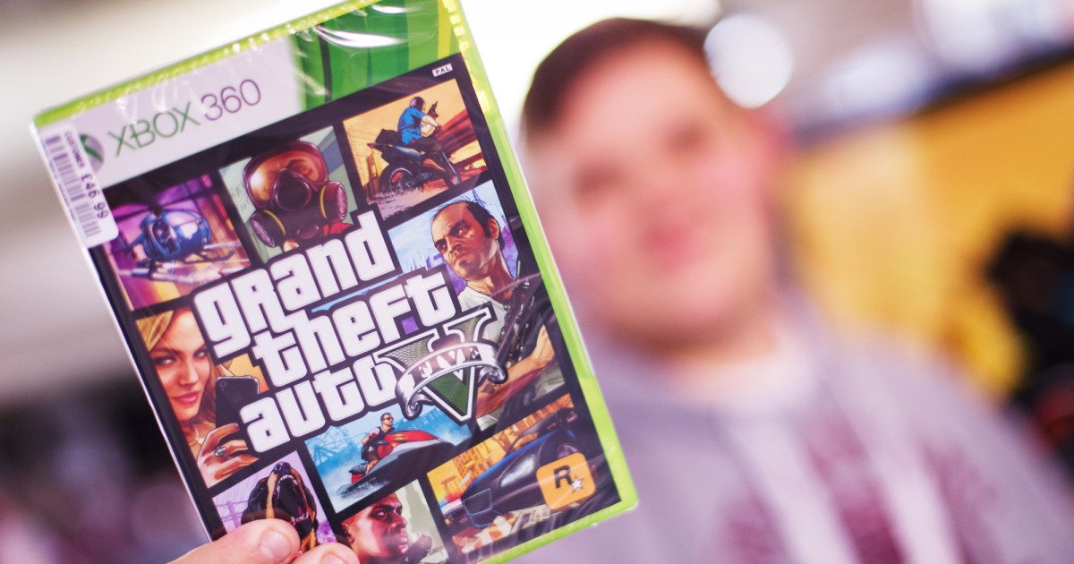 'Grand Theft Auto V' tops $800 million first day